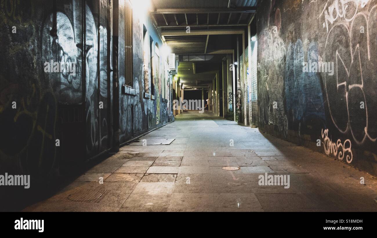 Creepy alley hi-res stock photography and images - Alamy