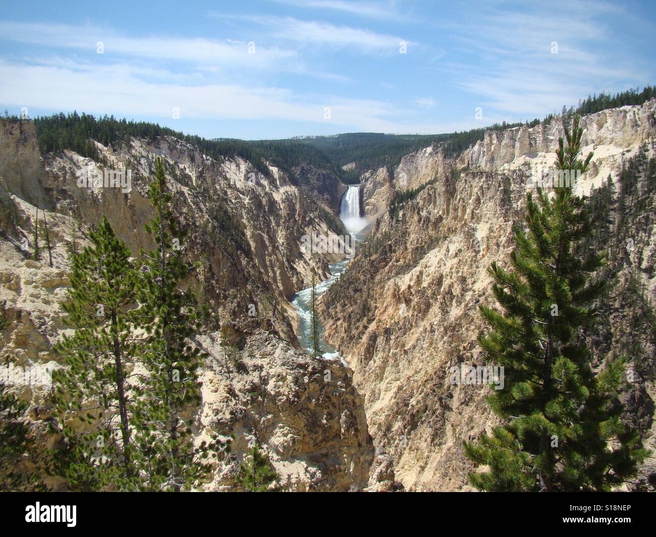 Yellowstone waterfall hiking hi-res stock photography and images - Alamy