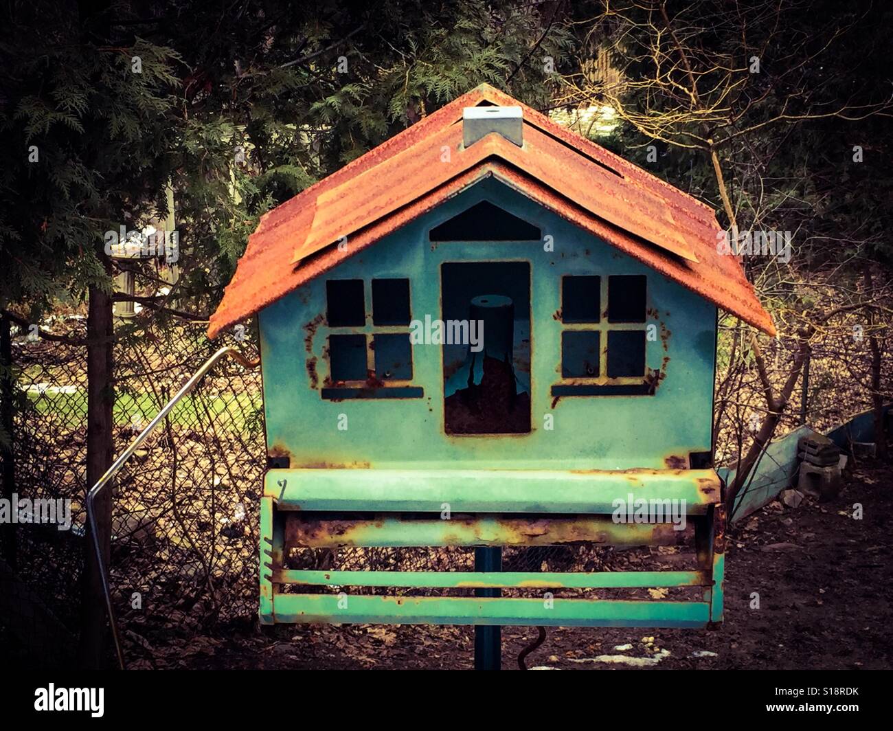 Feeder people hi-res stock photography and images - Alamy