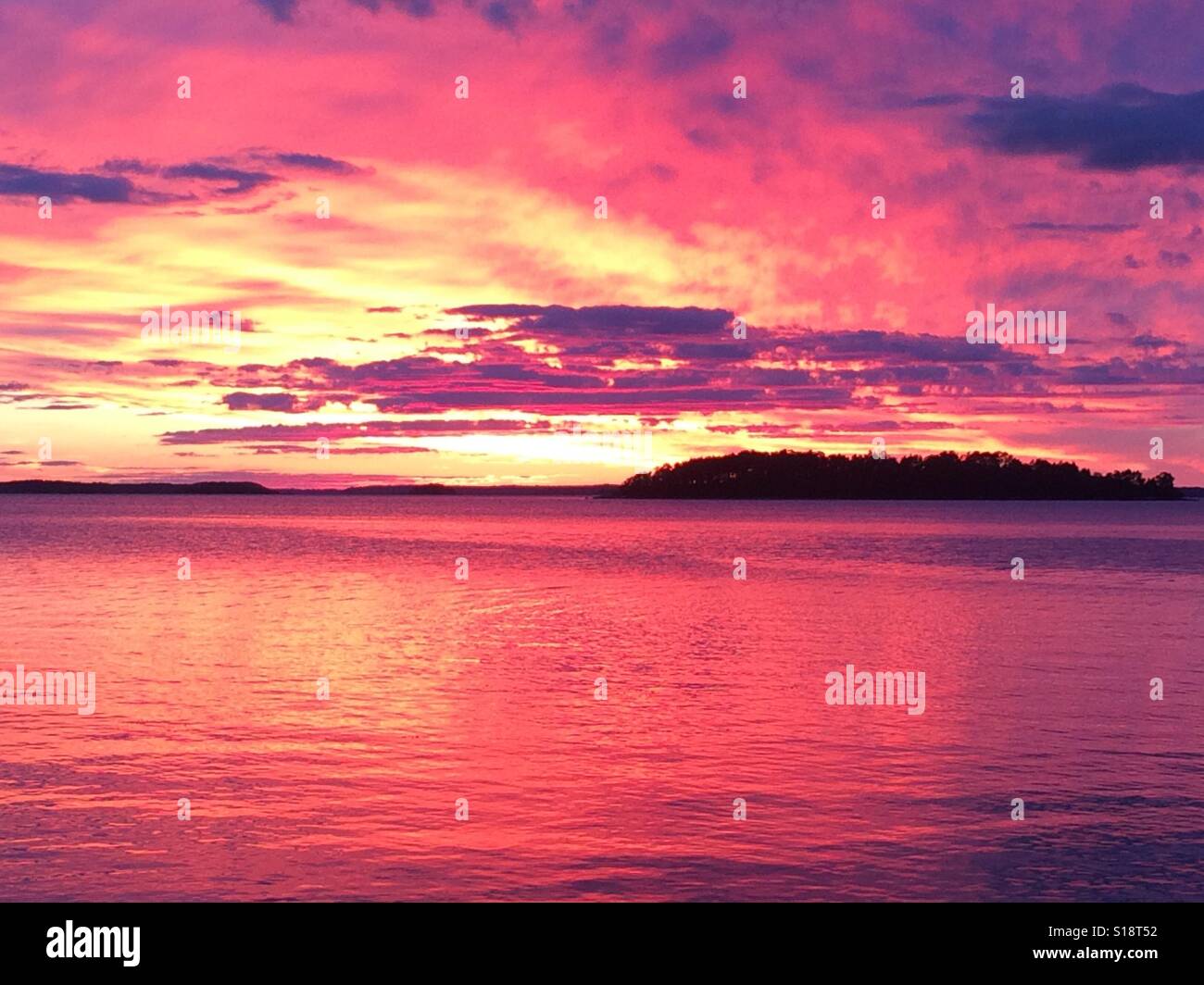 Stockholm archipelago sunset hi-res stock photography and images - Alamy