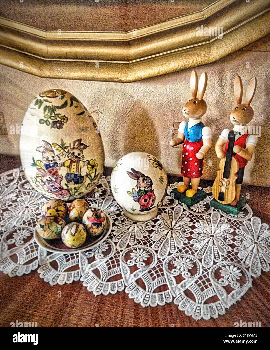 The easter bunny comes at Easter Stock Photo - Alamy