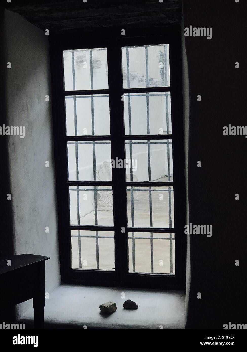Historic window hi-res stock photography and images - Alamy