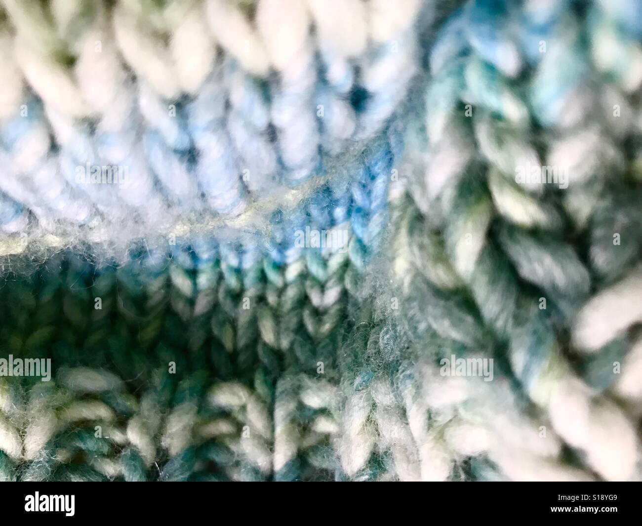 Knitted texture hi-res stock photography and images - Alamy