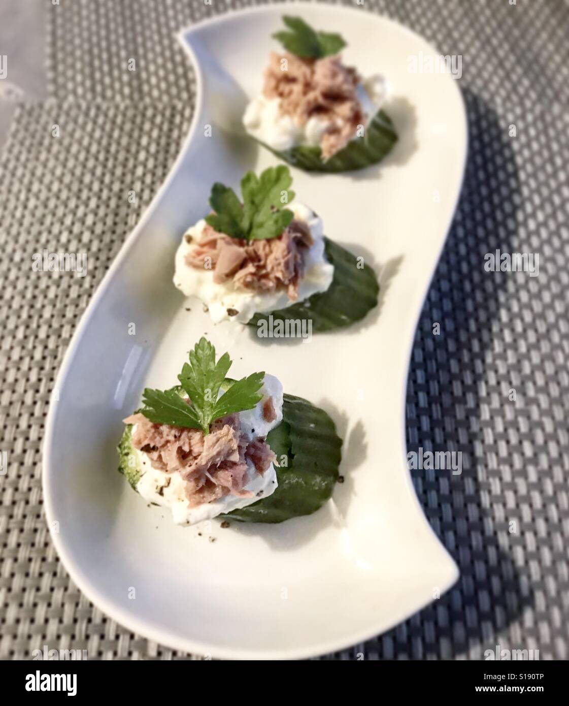 Tuna canapes hi-res stock photography and images - Alamy