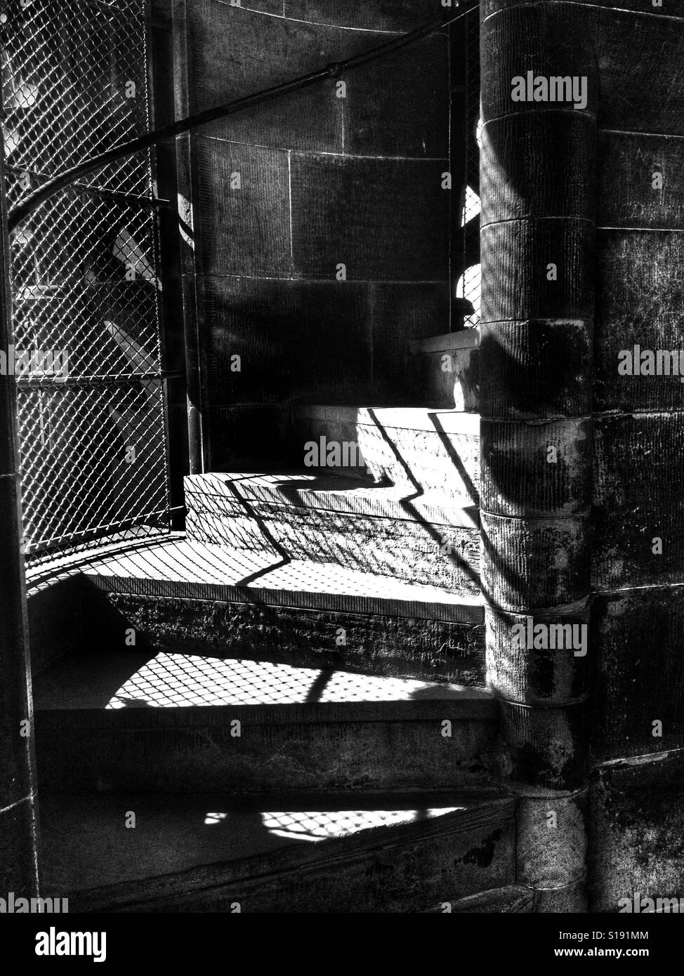 Edinburgh staircase hi-res stock photography and images - Alamy