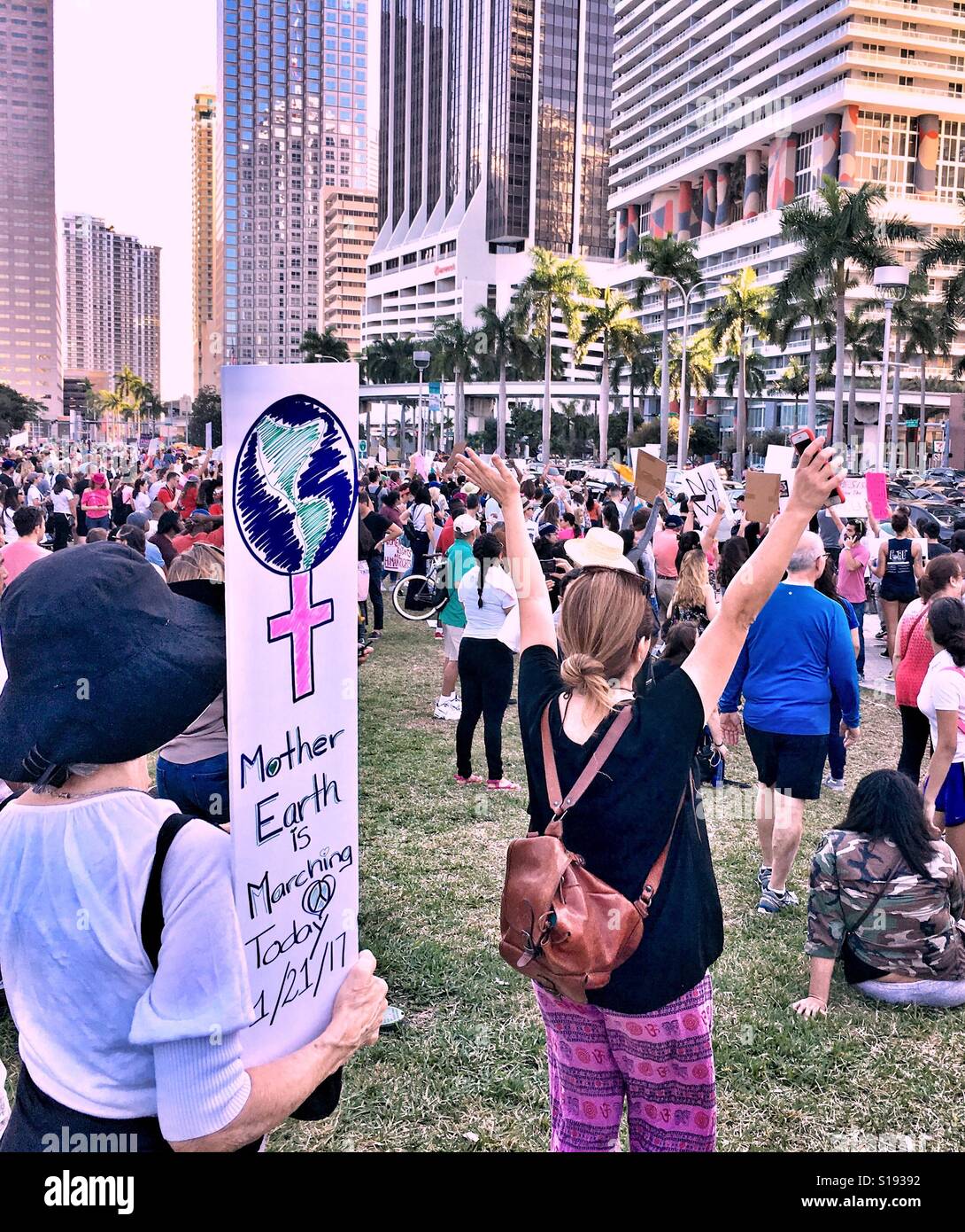 Woman march hi-res stock photography and images - Alamy