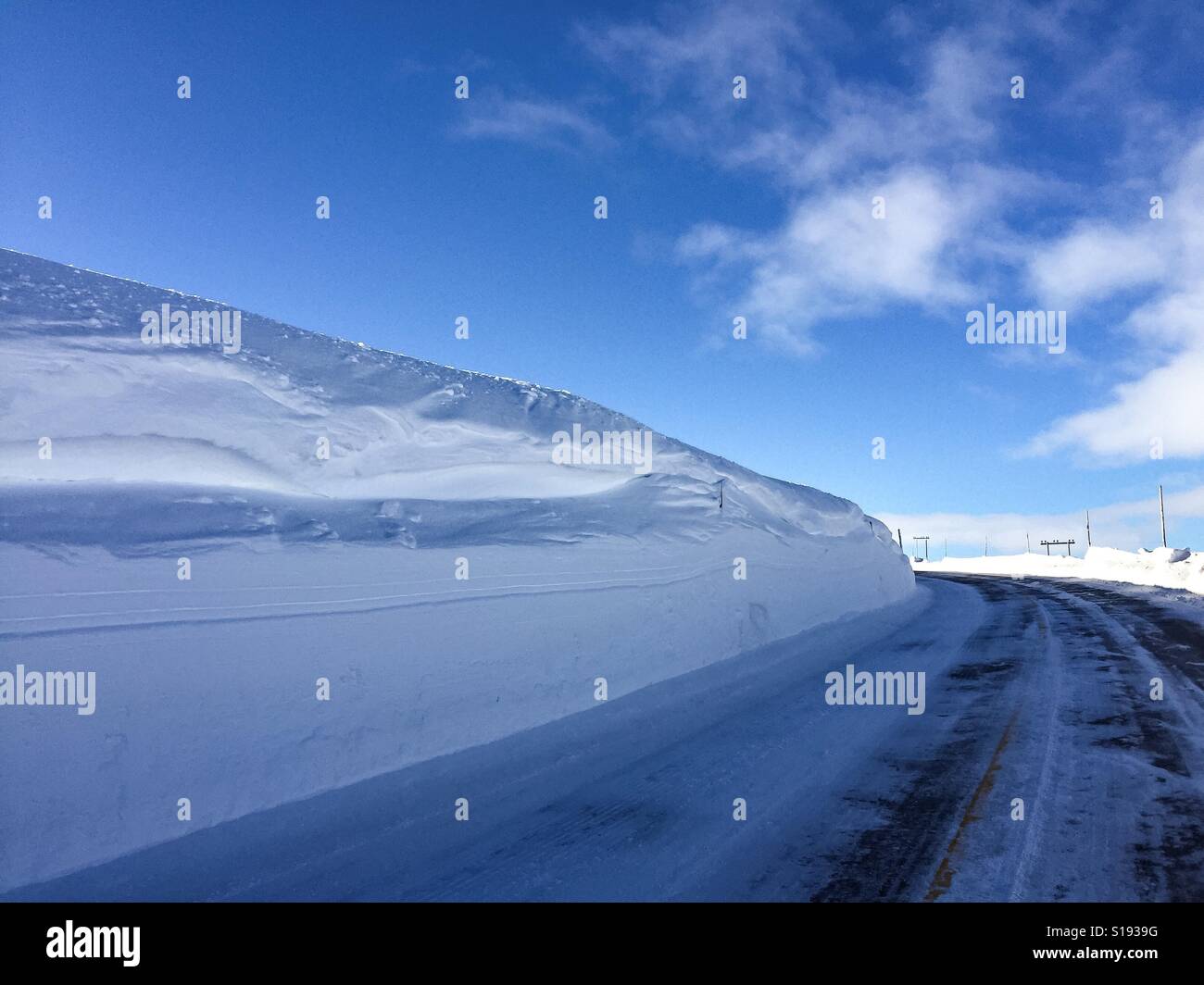The high snow hi-res stock photography and images - Alamy