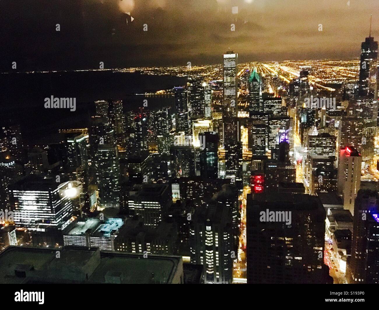 Chicago night hi-res stock photography and images - Alamy
