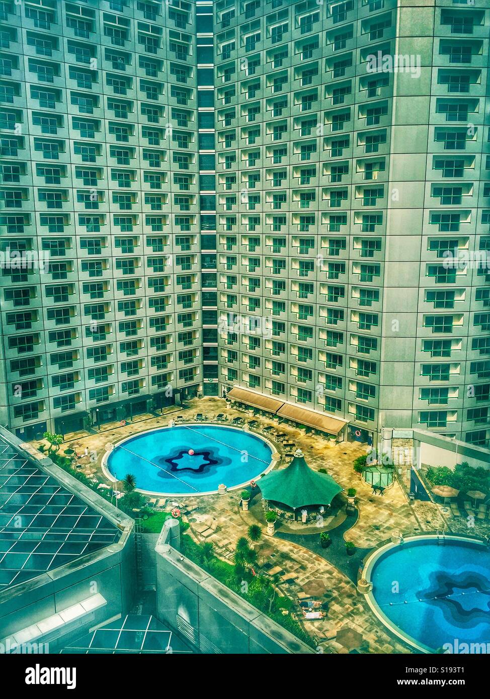 Swissotel singapore hi-res stock photography and images - Alamy