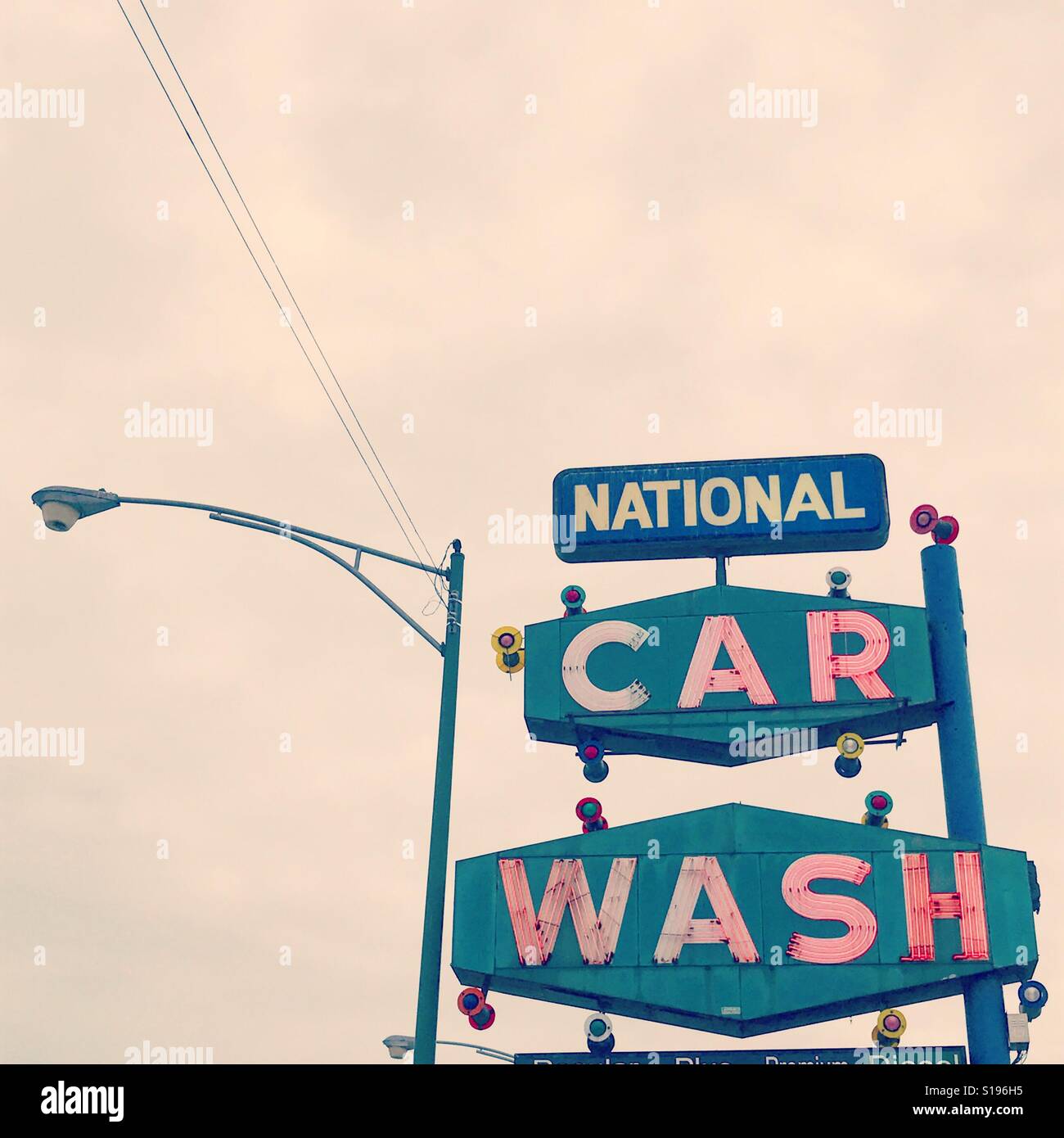 Car wash sign hi-res stock photography and images - Alamy