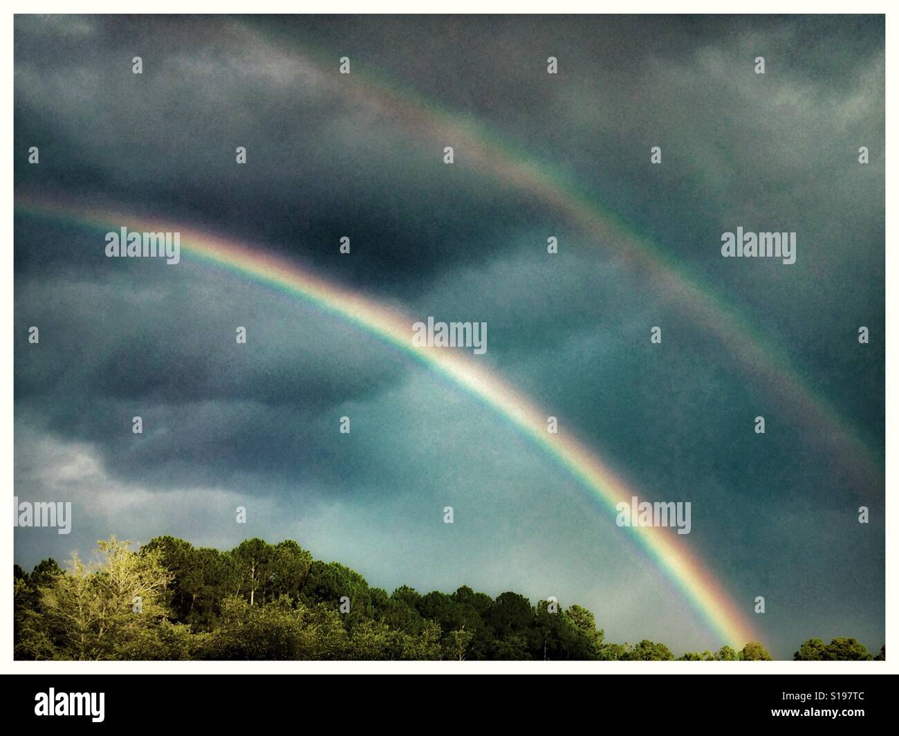 Double rainbow overhead hi-res stock photography and images - Alamy