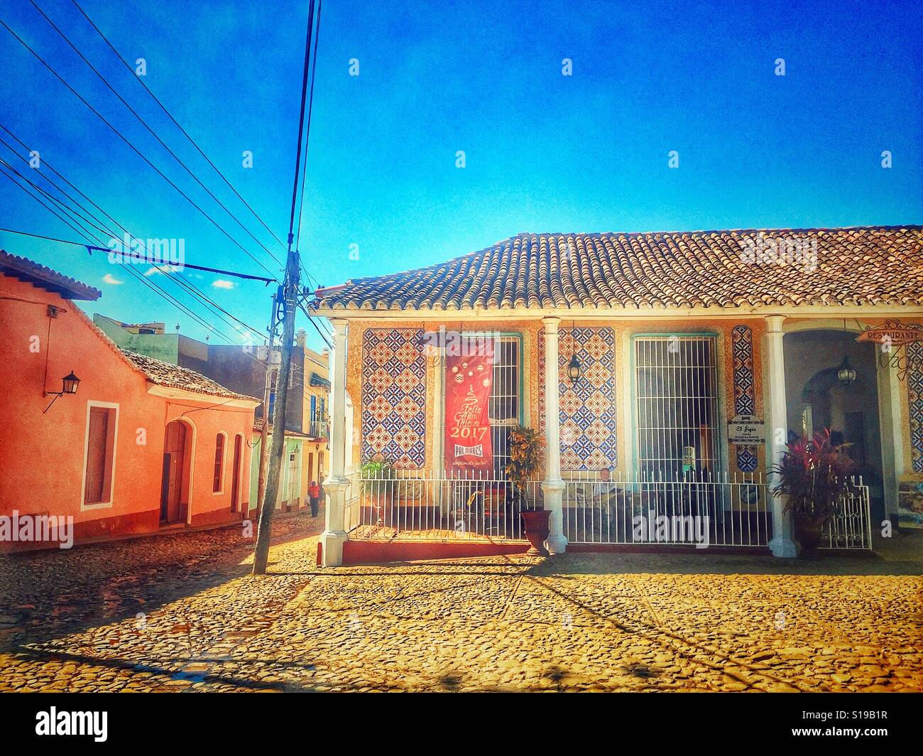 Visit cuba postcard hi-res stock photography and images - Alamy