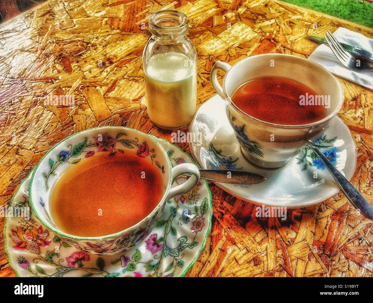 Two cups of tea Stock Photo - Alamy
