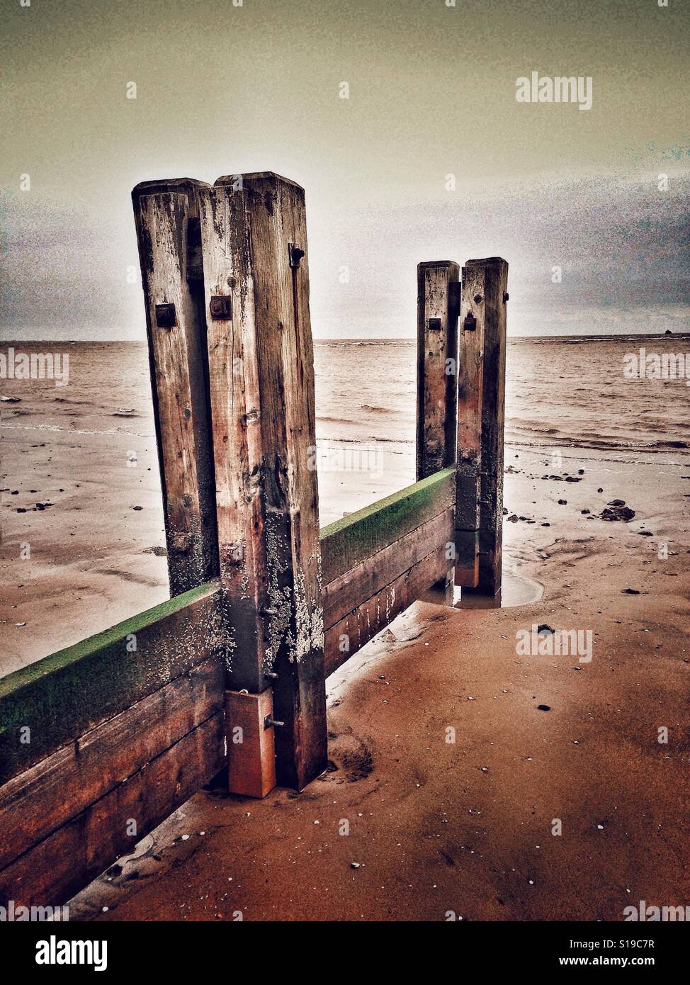 Sea defence structure hi-res stock photography and images - Alamy