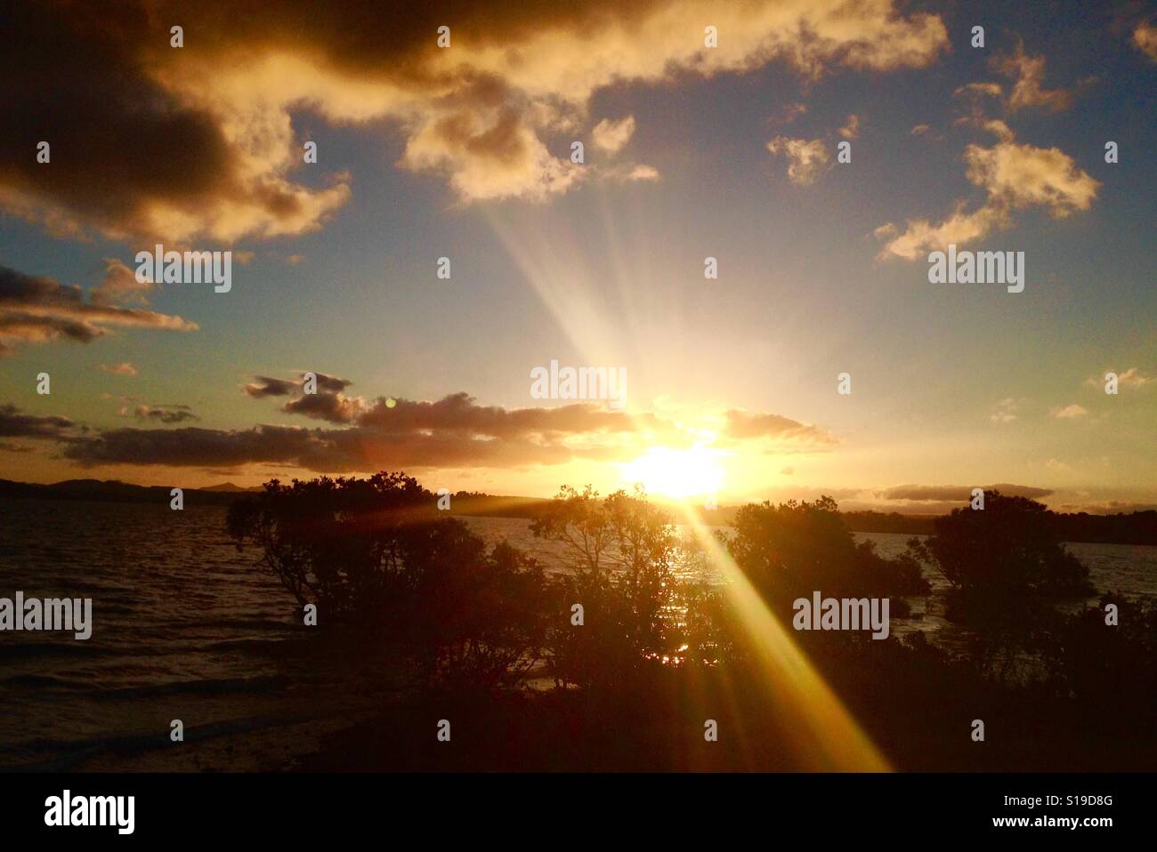 Beautiful sun hi-res stock photography and images - Alamy