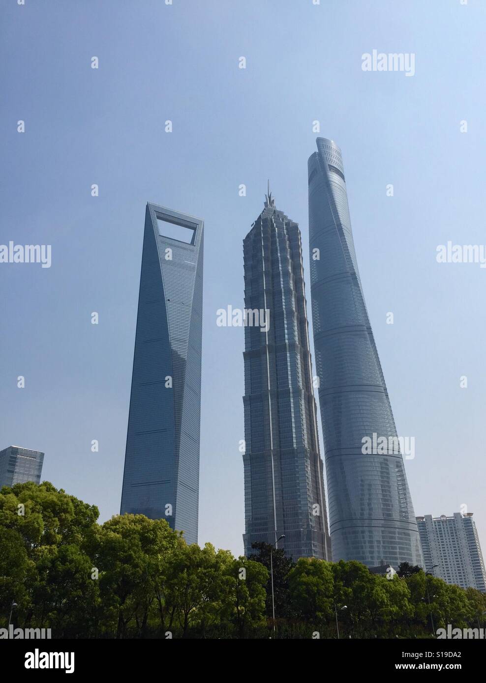 Shanghai skyscrapers hi-res stock photography and images - Alamy