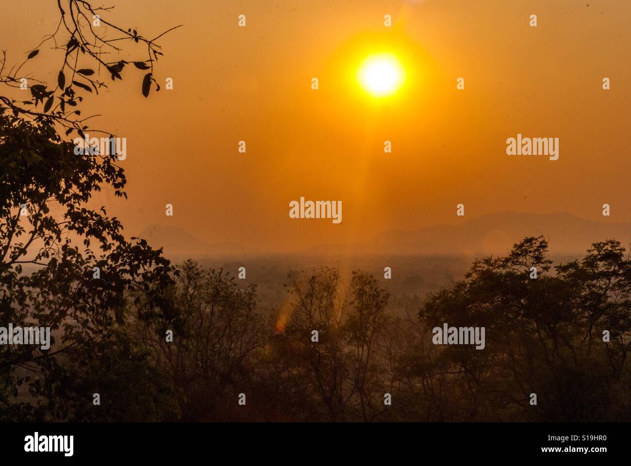 The sunset scenery hi-res stock photography and images - Alamy
