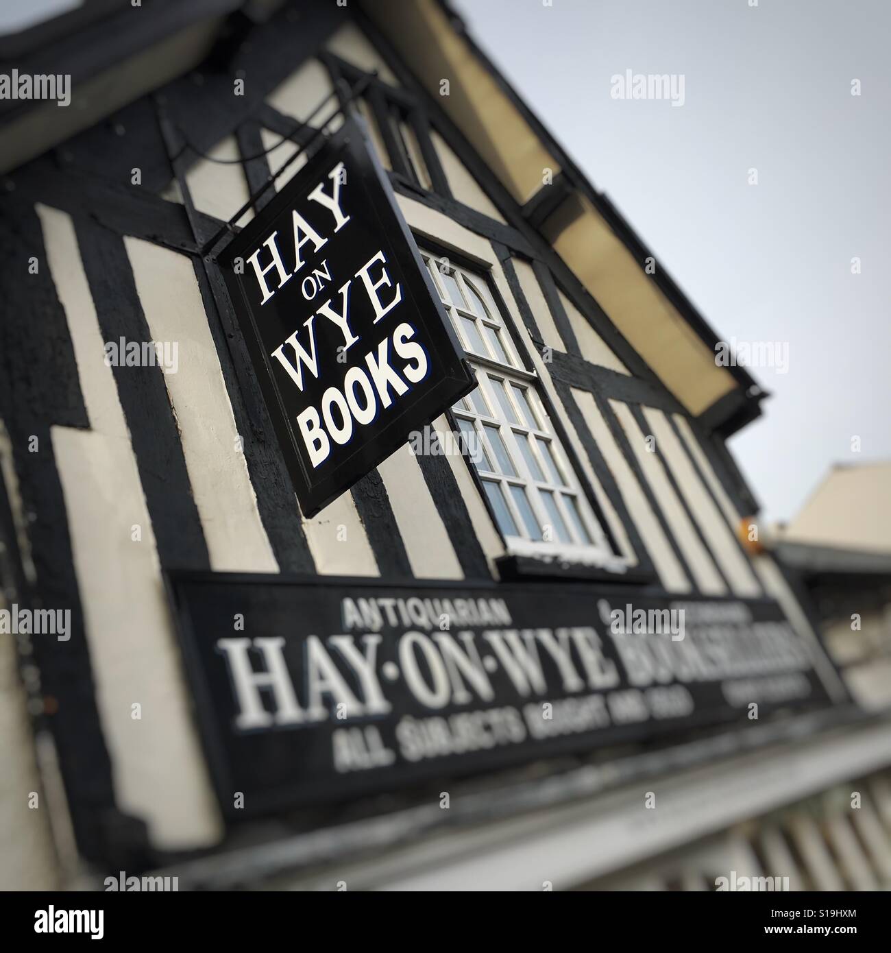 Bookshop wales hi-res stock photography and images - Alamy