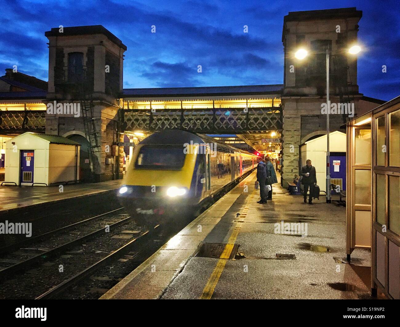 Exeter st davids station hi-res stock photography and images - Alamy