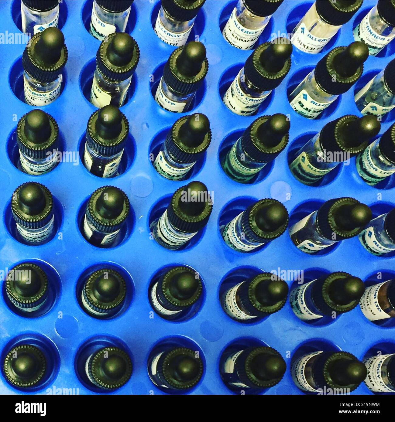 Medical vials hi-res stock photography and images - Alamy