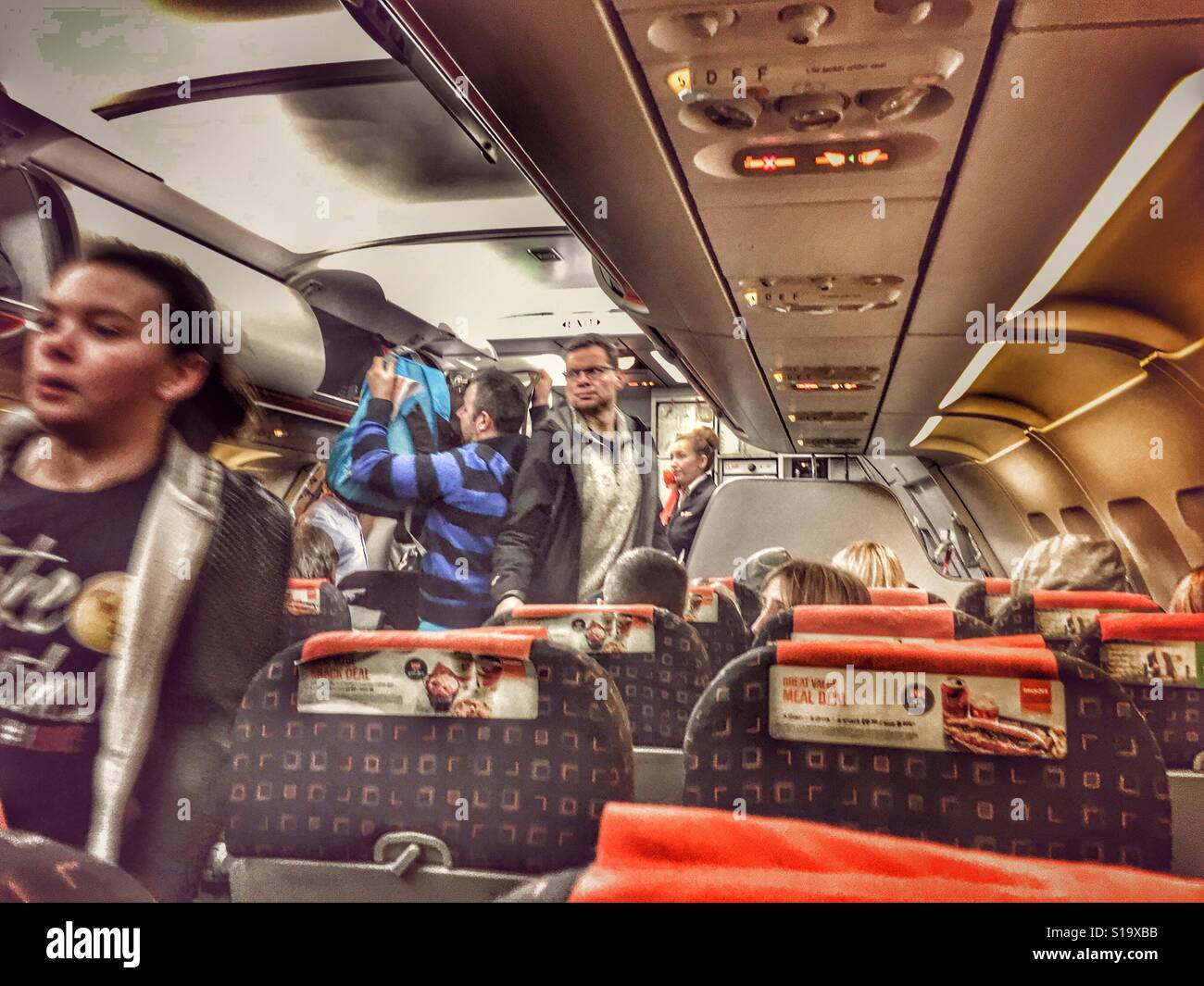 Easyjet interior hi-res stock photography and images - Alamy
