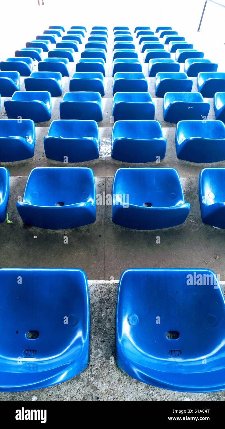 Bucket seats hi-res stock photography and images - Alamy