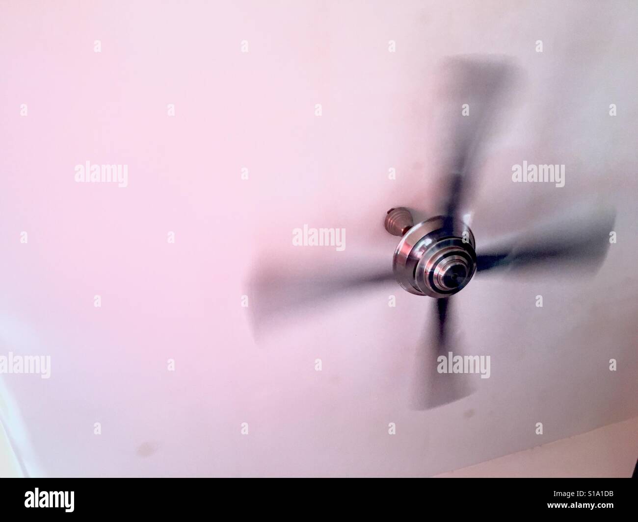 Moving fan hi-res stock photography and images - Alamy