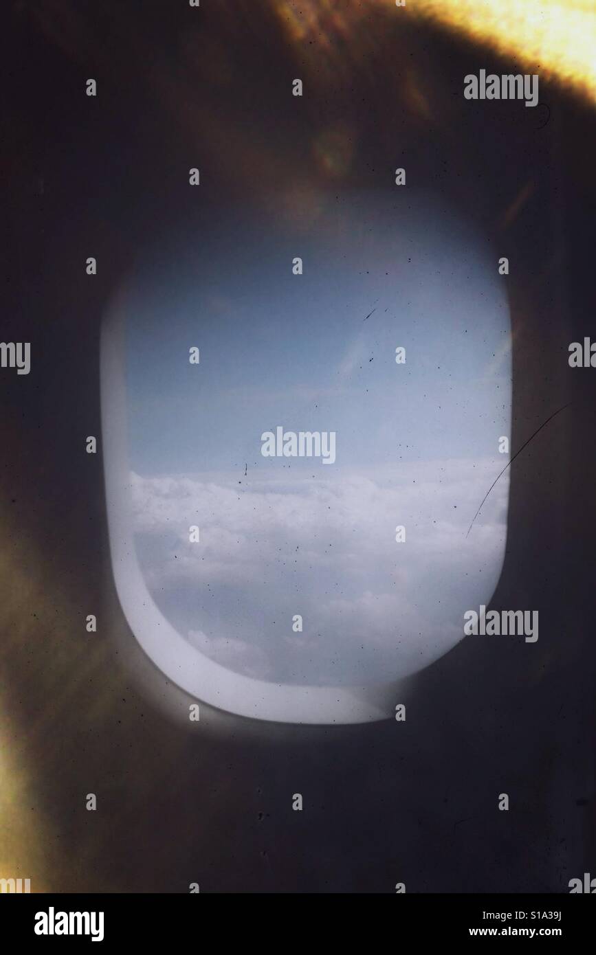 Vintage plane window hi-res stock photography and images - Alamy