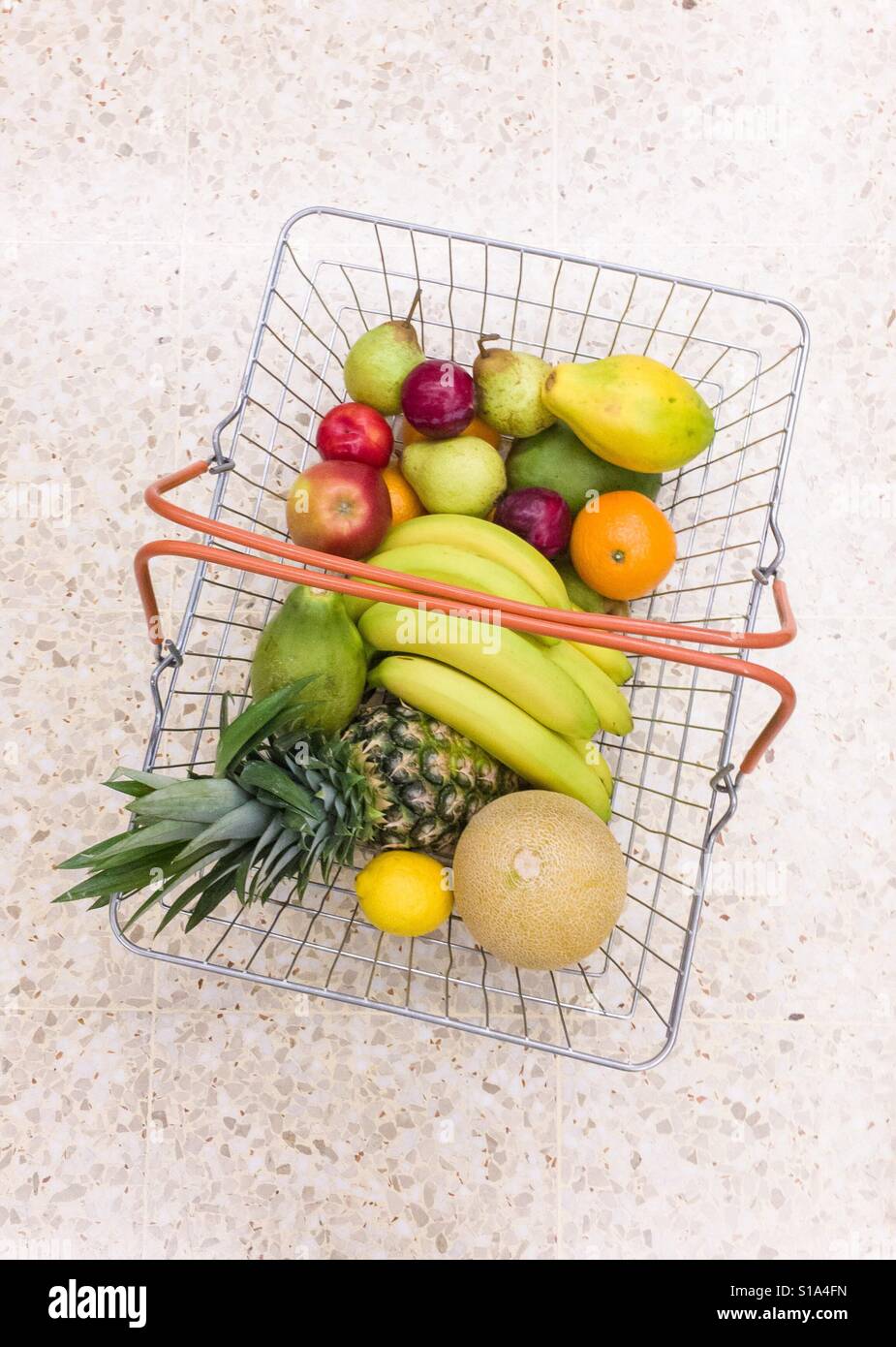 Full supermarket basket hi-res stock photography and images - Alamy
