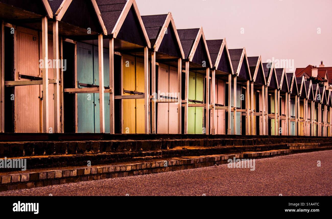 Old beach chalets hi-res stock photography and images - Alamy