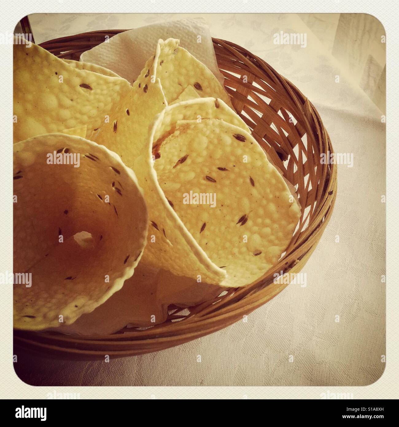 Indian papadums hi-res stock photography and images - Alamy