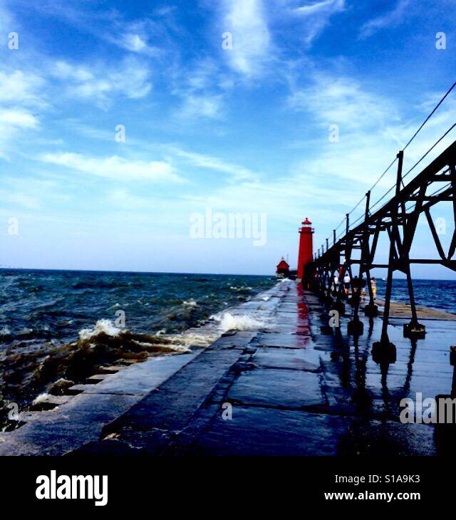 Grand haven lighthouse and pier hi-res stock photography and images - Alamy