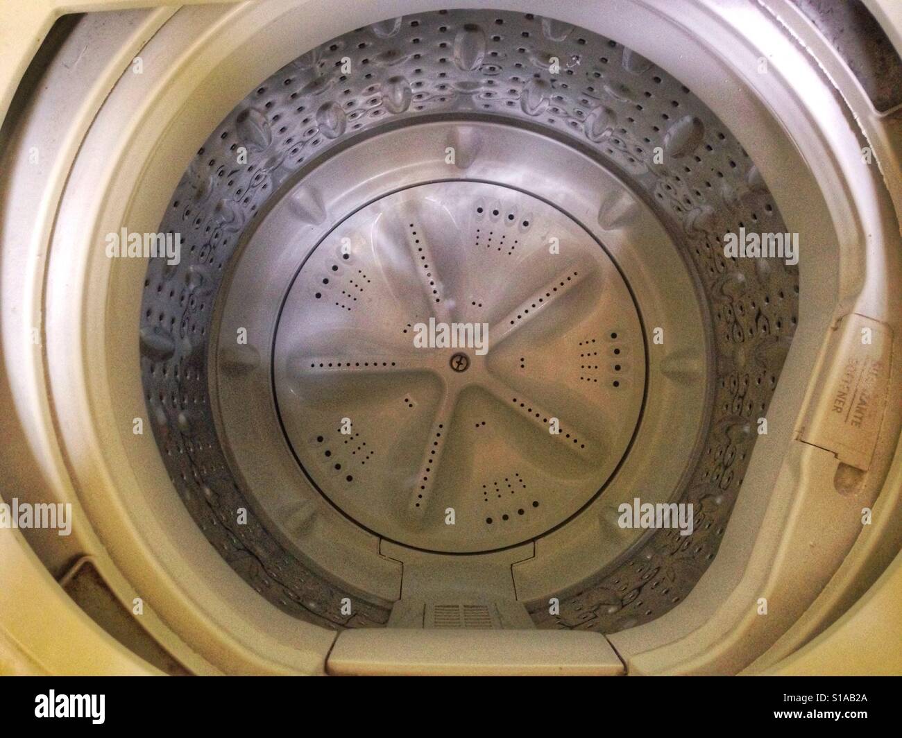 Inside view wash machine hi-res stock photography and images - Alamy