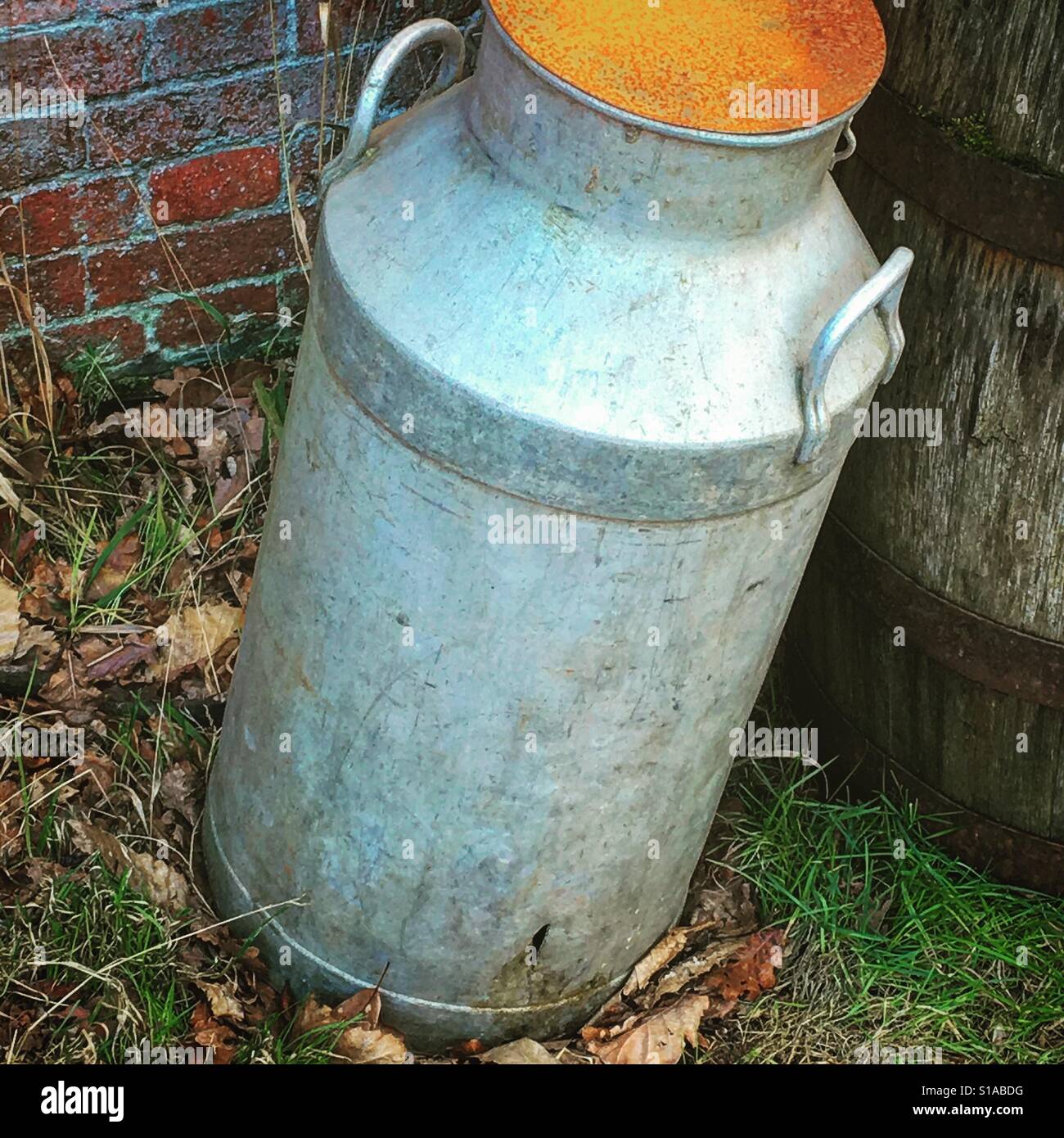 Vintage milk churn hi-res stock photography and images - Alamy