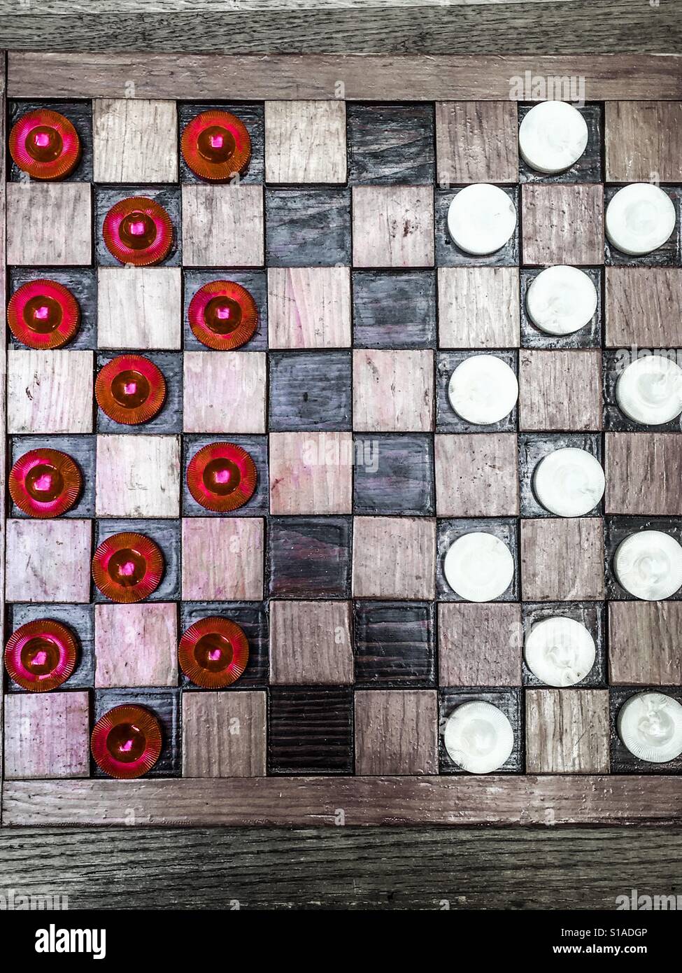 White checkers hi-res stock photography and images - Alamy