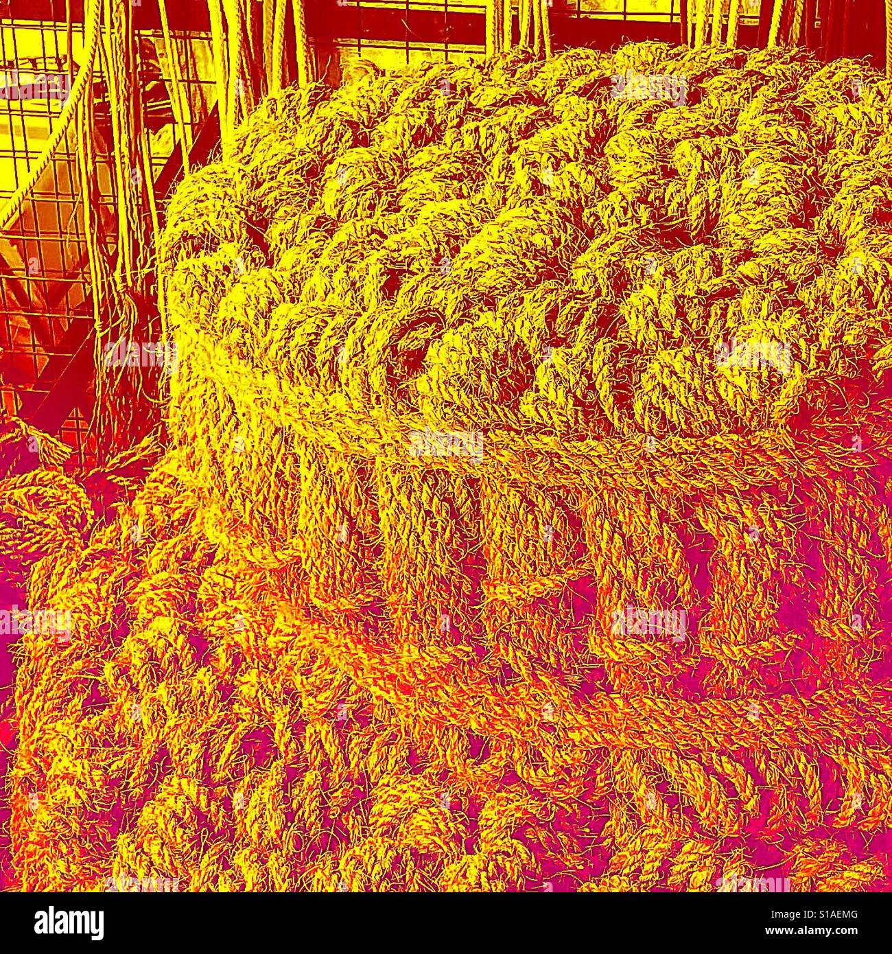 Bundles of ropes hi-res stock photography and images - Alamy