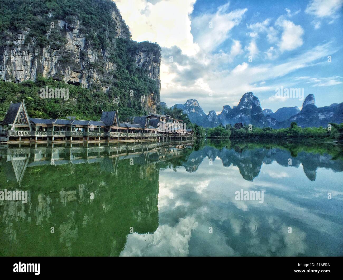 Reflection scenery hi-res stock photography and images - Alamy
