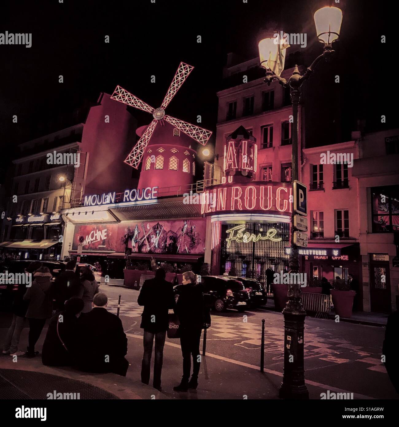 Moulin rouge paris hi-res stock photography and images - Alamy