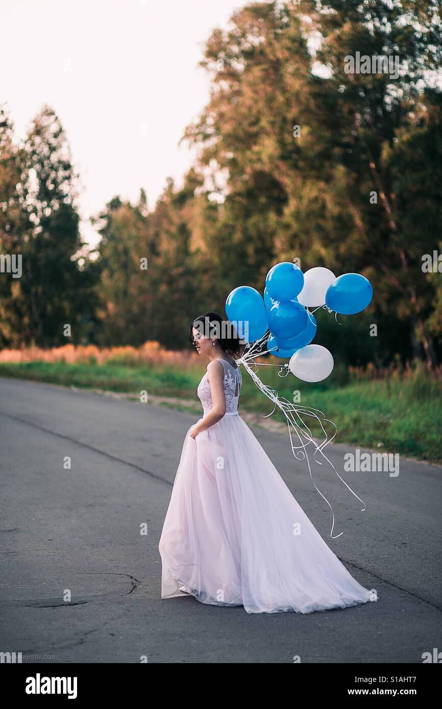 Balloons wedding dress hi-res stock photography and images - Alamy