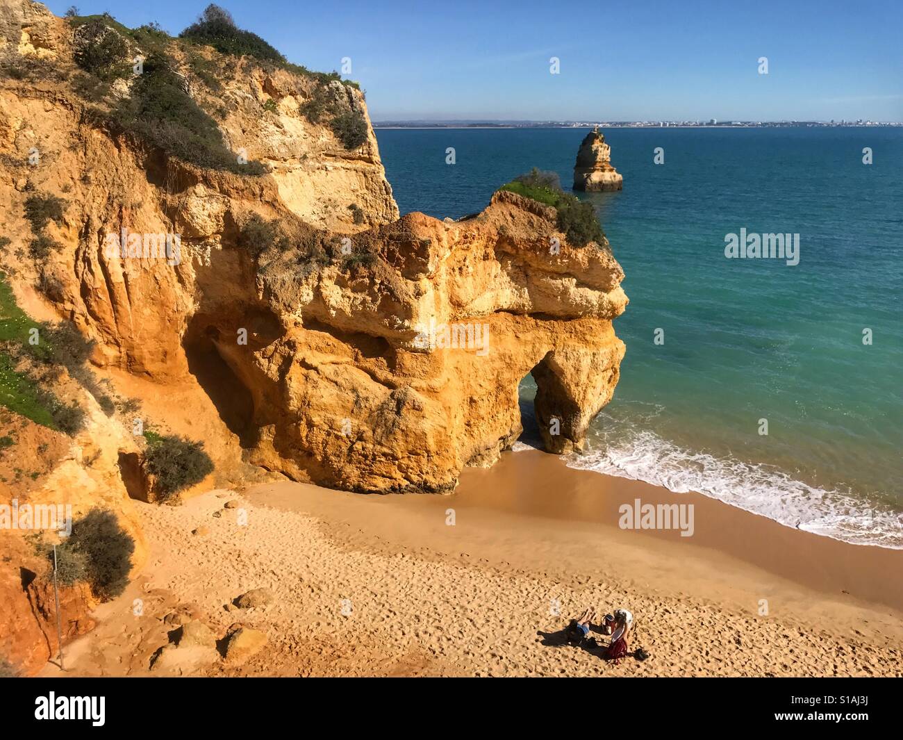 Praia do Camilo Lagos Algarve Portugal Stock Photo - Alamy