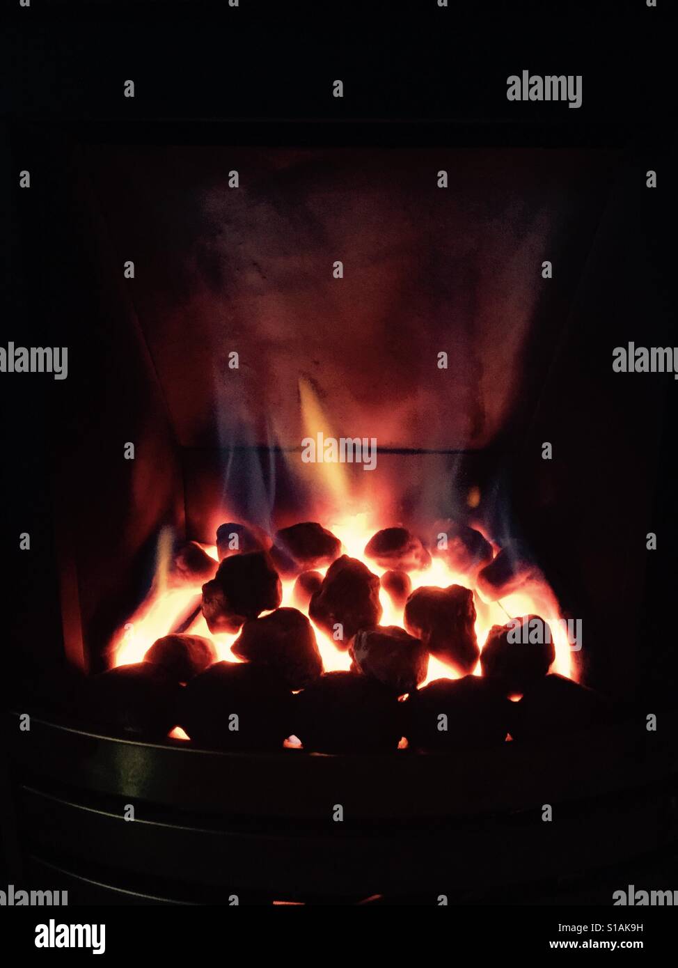 Cosy Winter Fire High Resolution Stock Photography and Images - Alamy