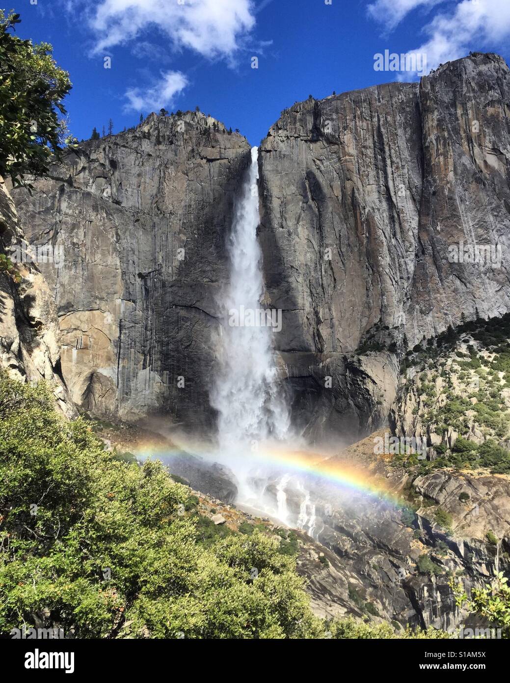 Yosemite falls and national park hi-res stock photography and images ...