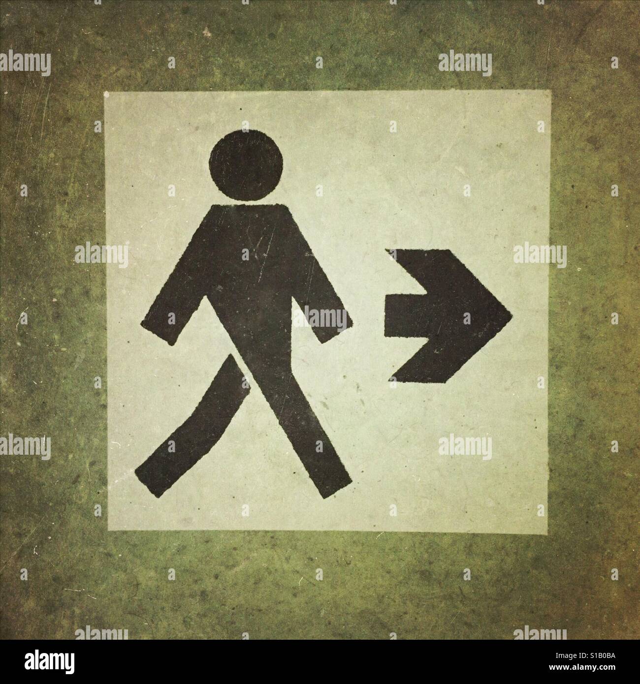 Exit sign wall arrow symbol hi-res stock photography and images - Alamy
