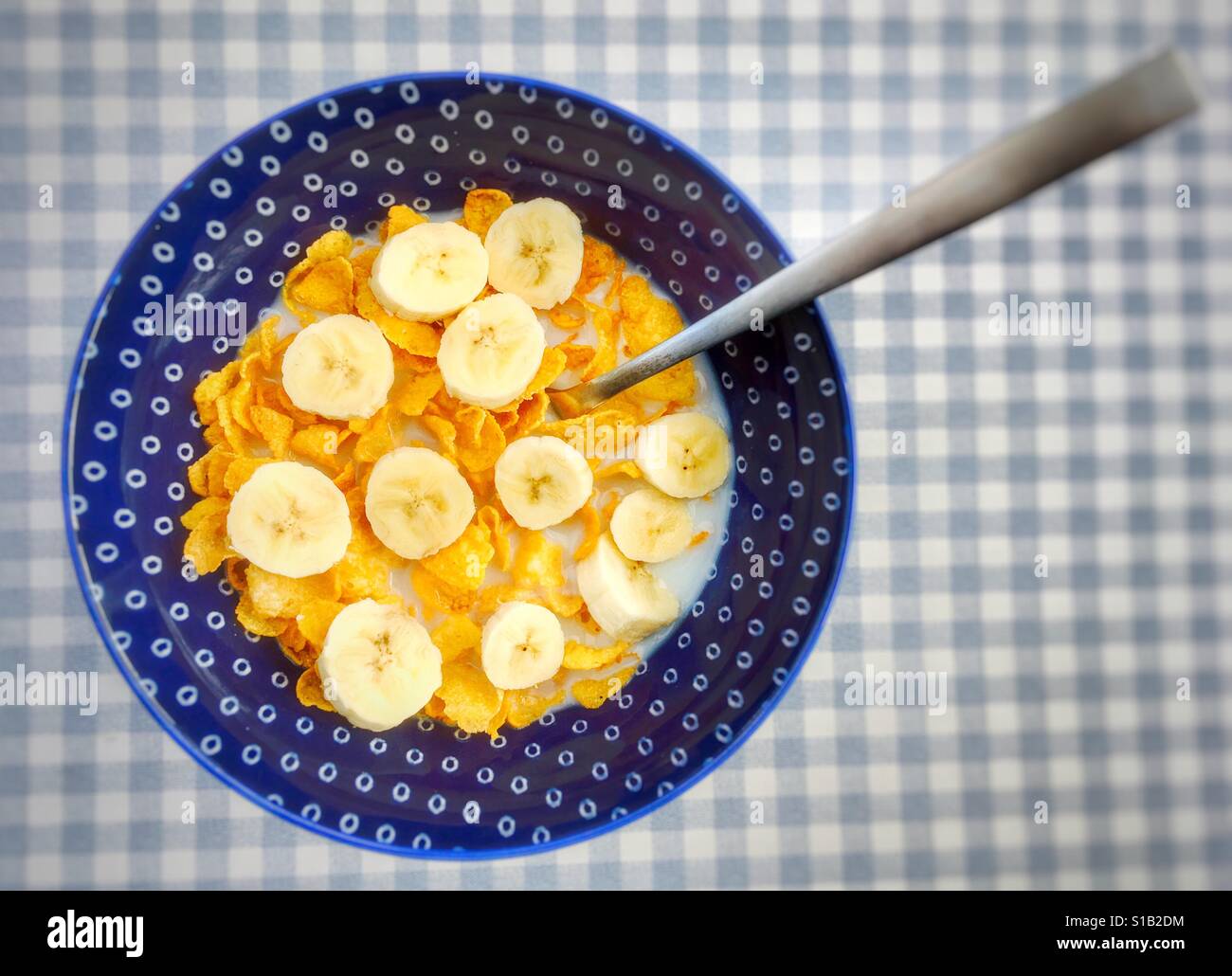 Cereal bowl cornflakes banana hi-res stock photography and images - Alamy