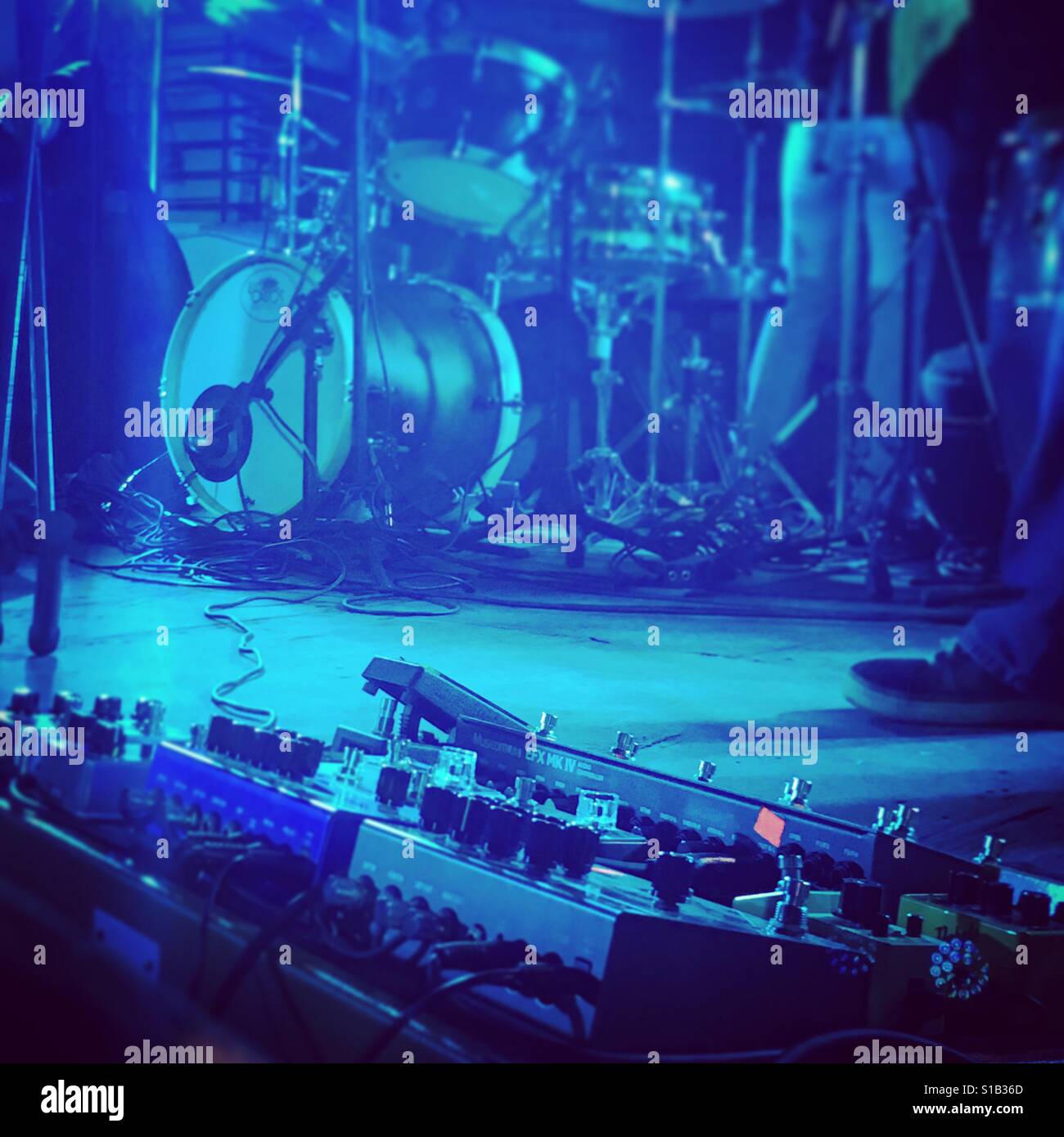 Pedalboard hi-res stock photography and images - Alamy