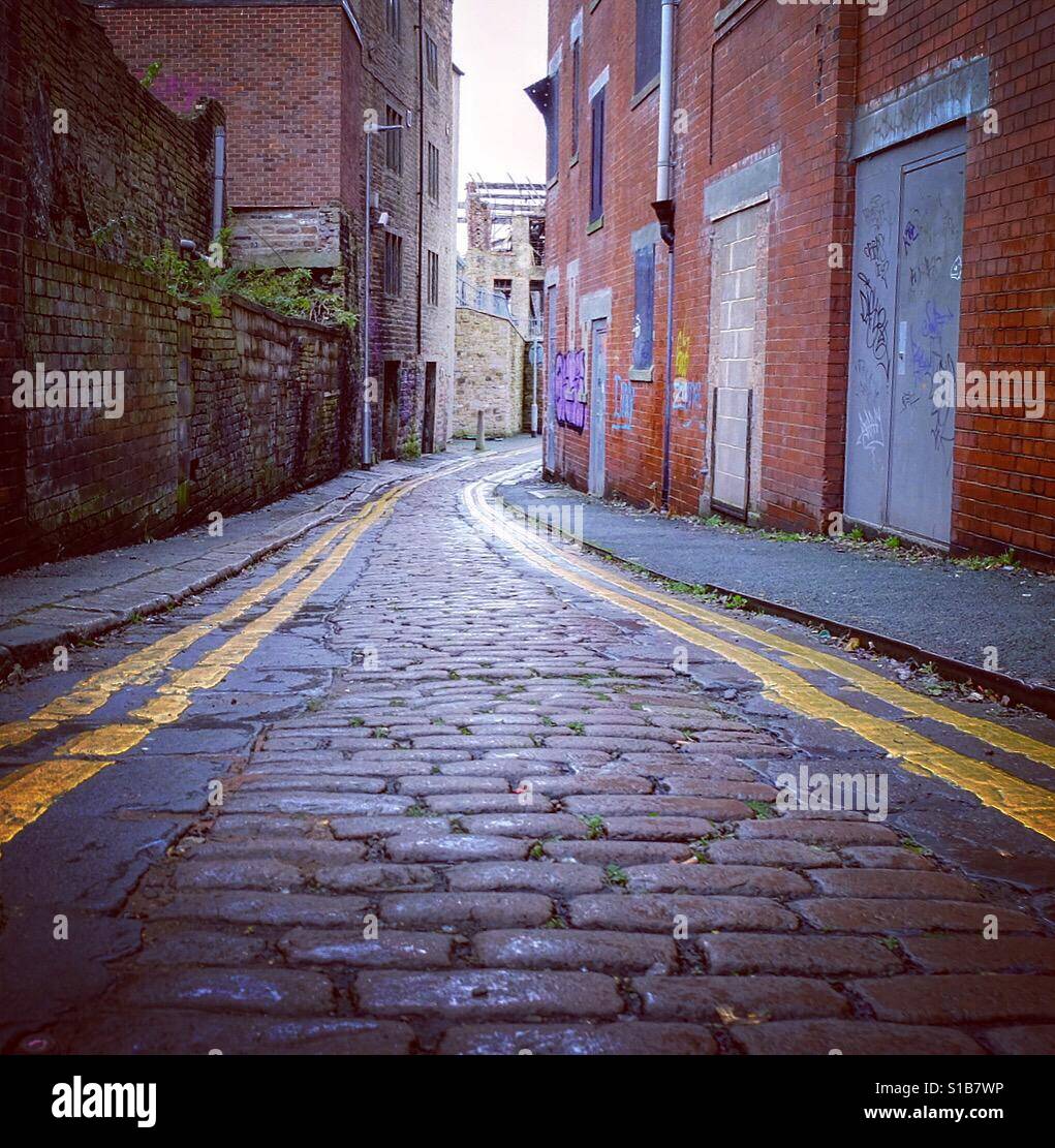 Alleyway in Bradford, West Yorkshire, England Stock Photo - Alamy