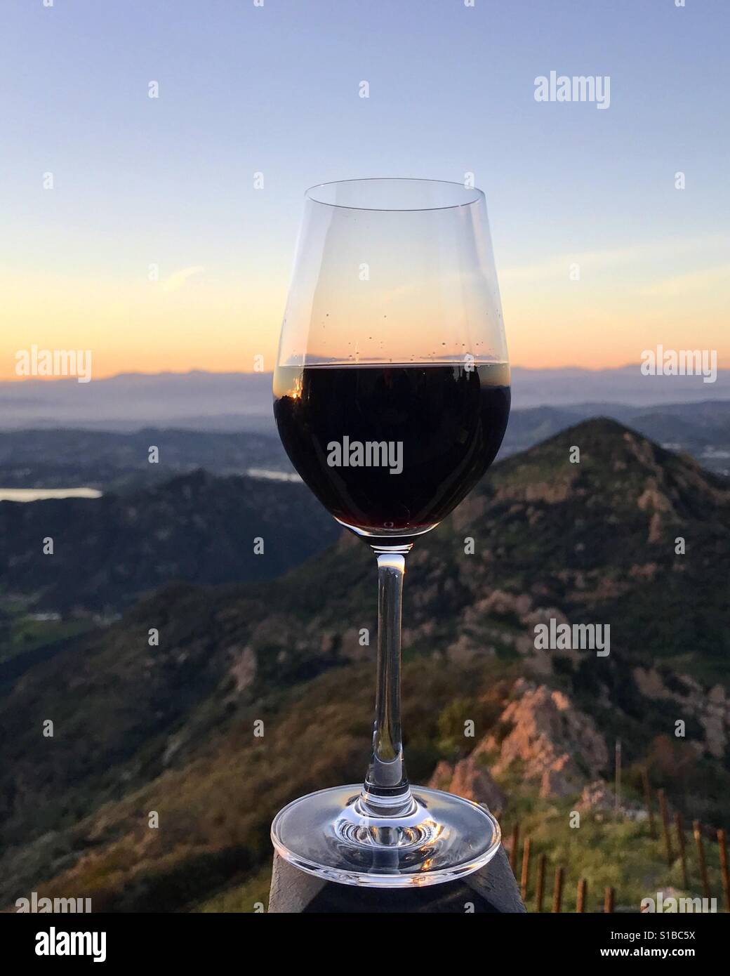 Red view hi-res stock photography and images - Alamy