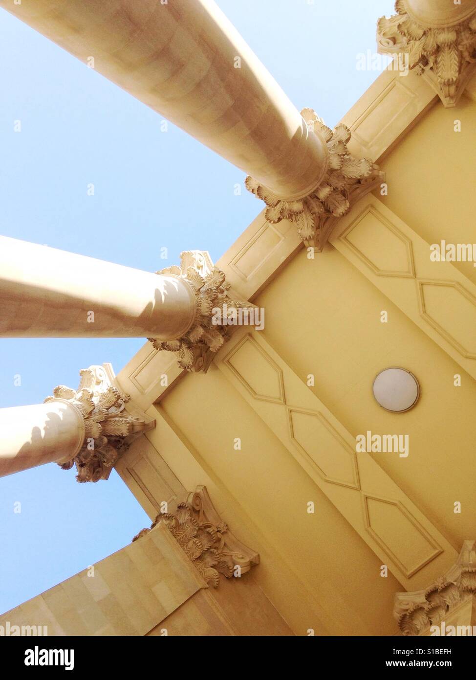 Yellow Columns High Resolution Stock Photography and Images - Alamy