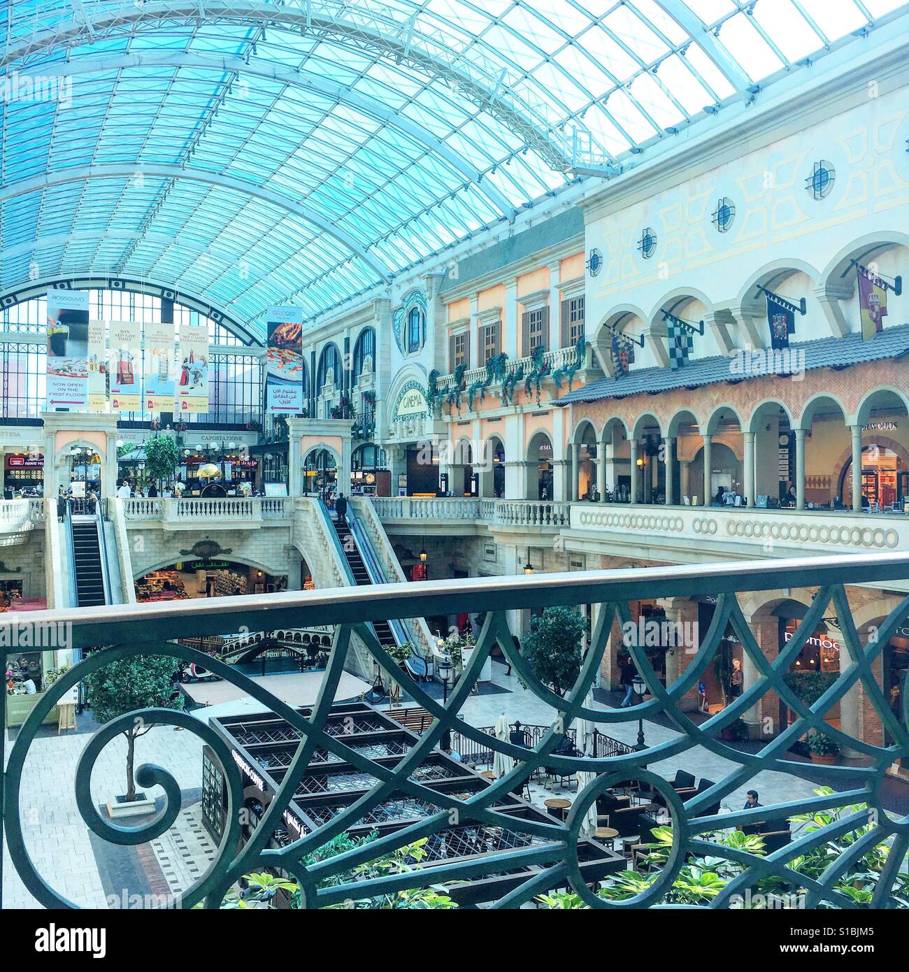 Blue mall hi-res stock photography and images - Alamy