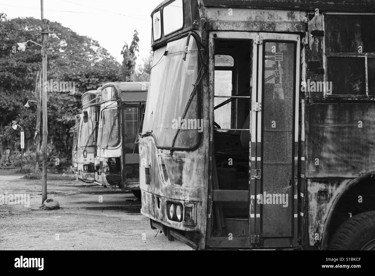 Old busses hi-res stock photography and images - Alamy